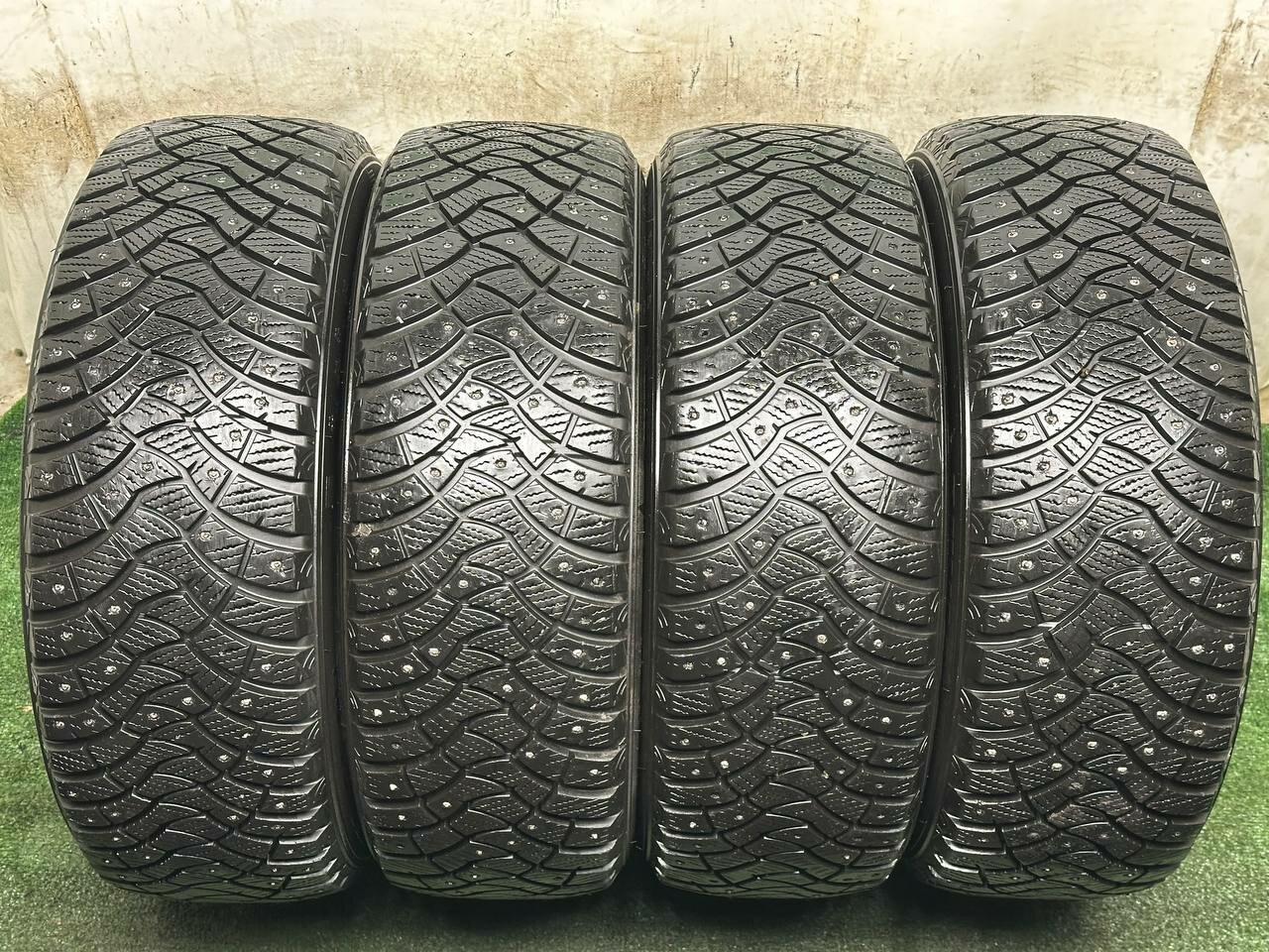 Комплект (4 шт) зимних БУ шин Dunlop SP Winter Ice 03 195/55 R16 20% износ QGK566787