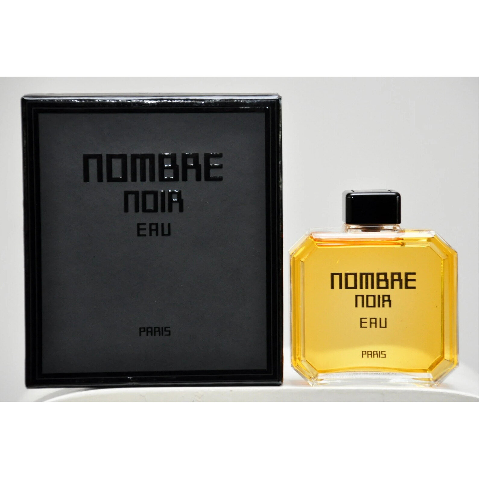 Парфюмерная вода для женщин Shiseido Nombre Noir 60 мл / Духи Шисейдо Номбре Нуар