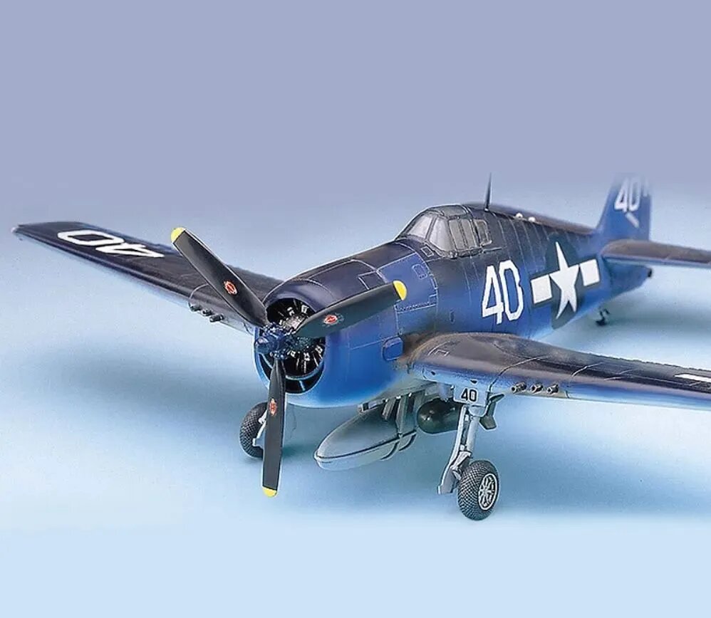 Модель самолета F6F-3/5 Hellcat 1:72, американский истребитель ВМФ