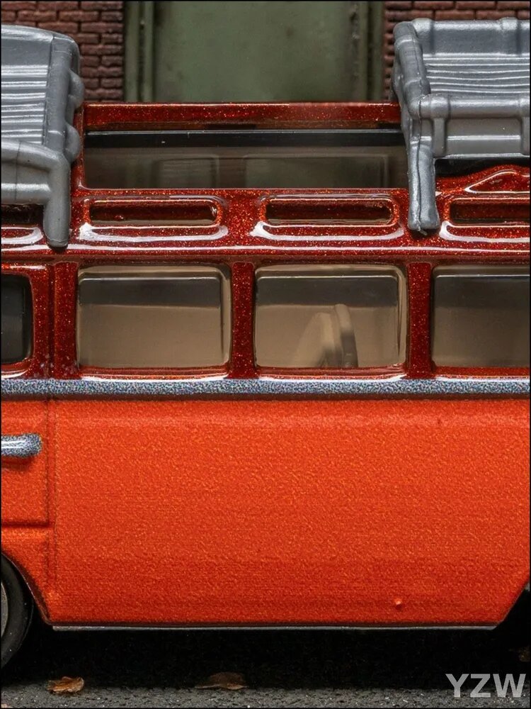 Игрушечная машинка Hot Wheels Premium 1967 Volkswagen Samba Bus, масштаб 1:64, металл, оранжевый — фото 1