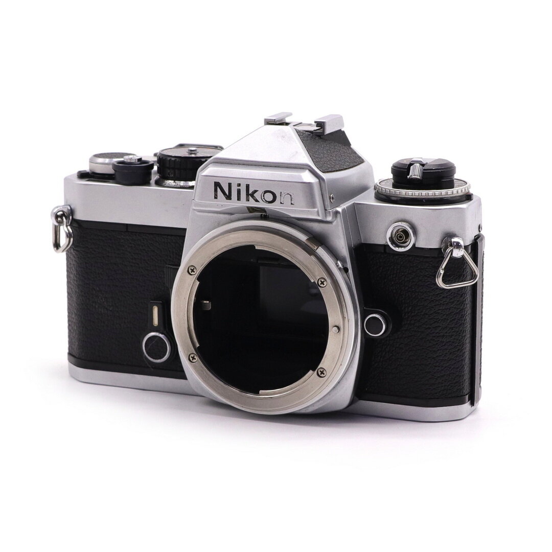 Зеркальный фотоаппарат Nikon FE body silver