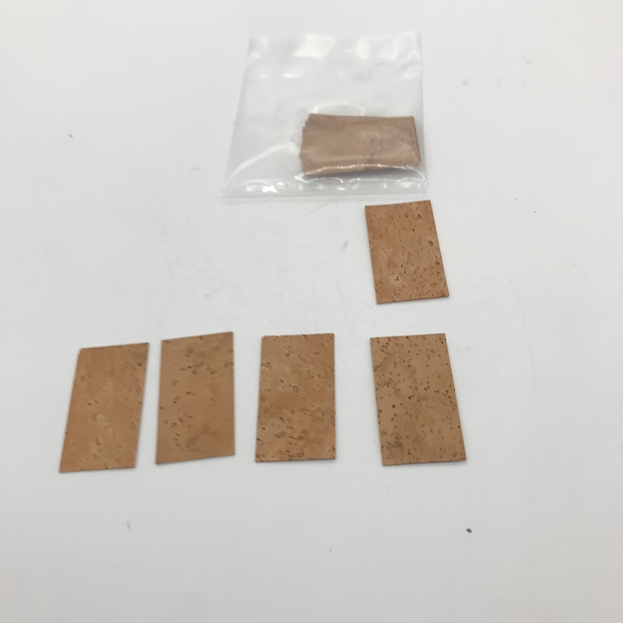 Корковые прокладки для шейки саксофона 10 шт, коричневые, 0.98x1.77x0.03 дюйма