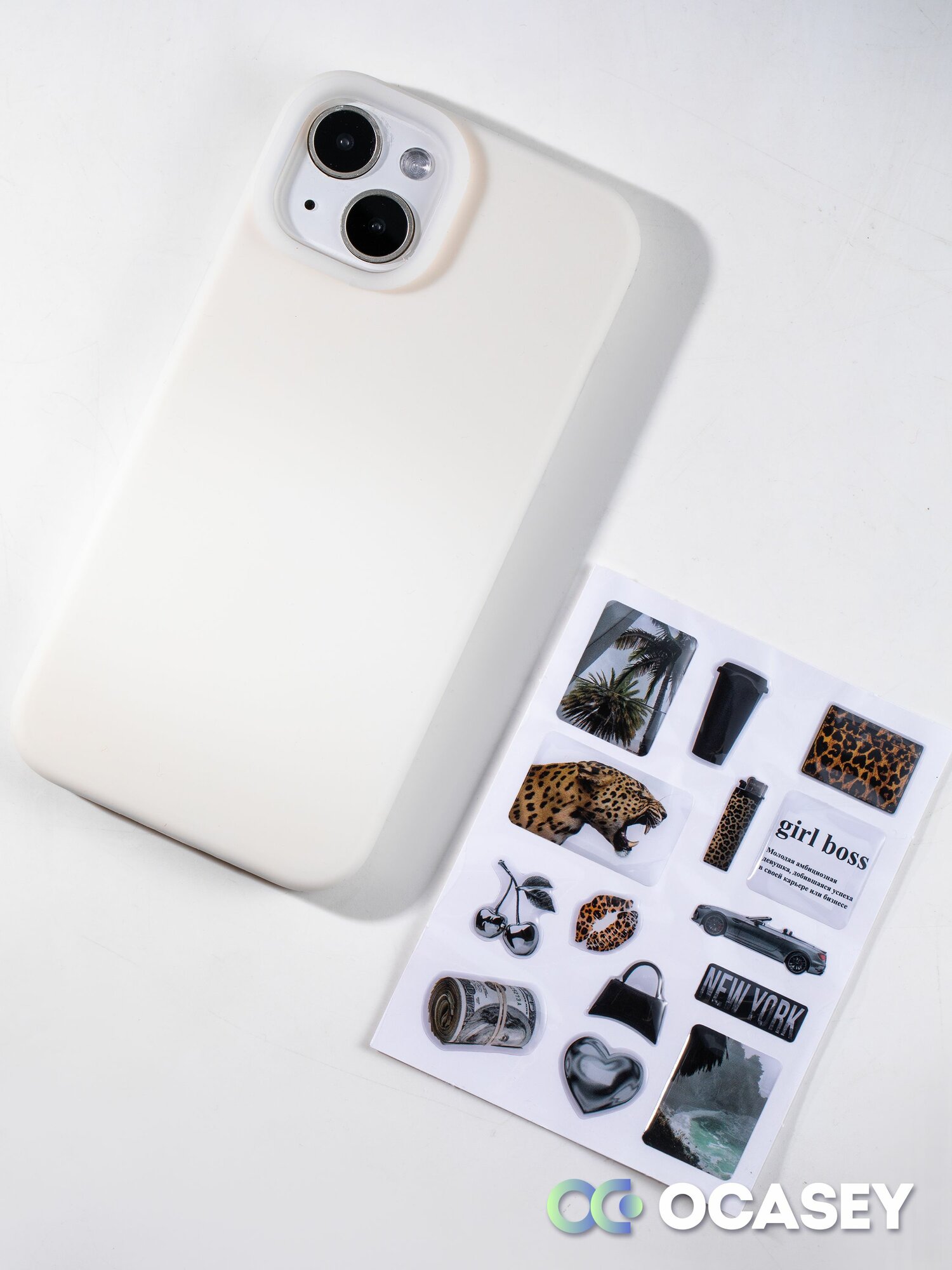 Чехол на iPhone 13 — фото 1