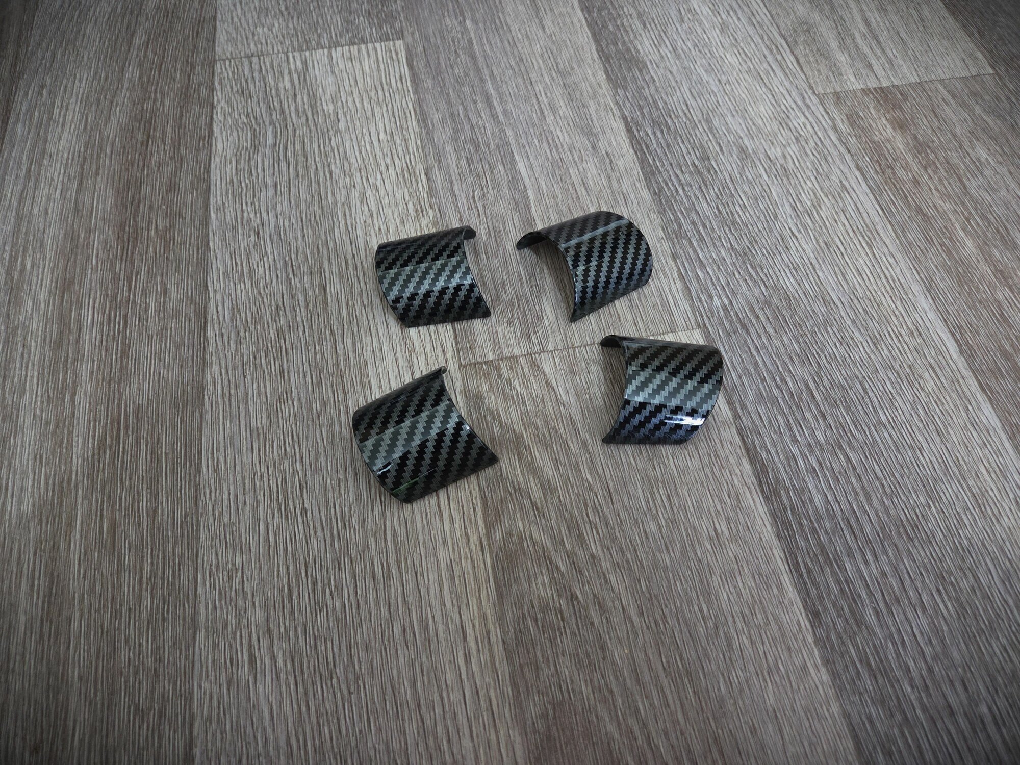 Накладки декоративные на руль карбон глянцевые на Форд Мондео 3 (2000-2007 г. в.)