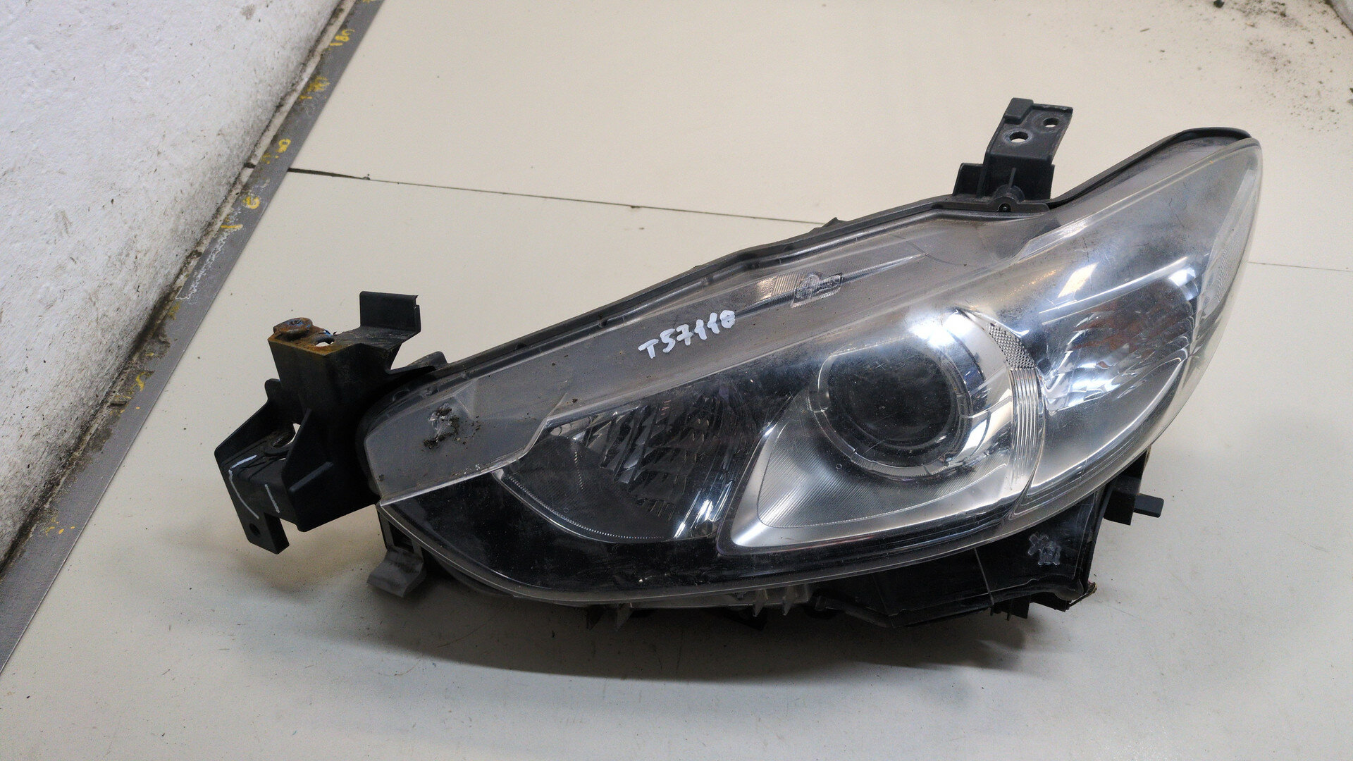 Фара (передняя) левая Mazda 6 (GJ) Б/У