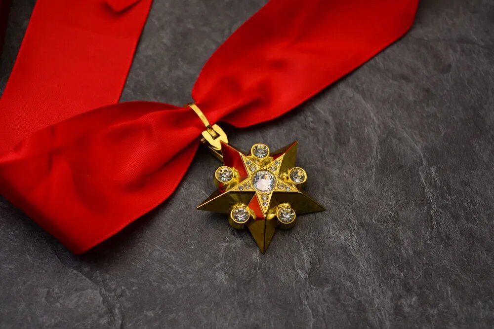 Копия медали Маршала Советского Союза с красной лентой