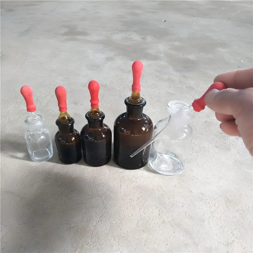 Набор из двух прозрачных стеклянных капельных бутылок для лабораторного использования 30 мл