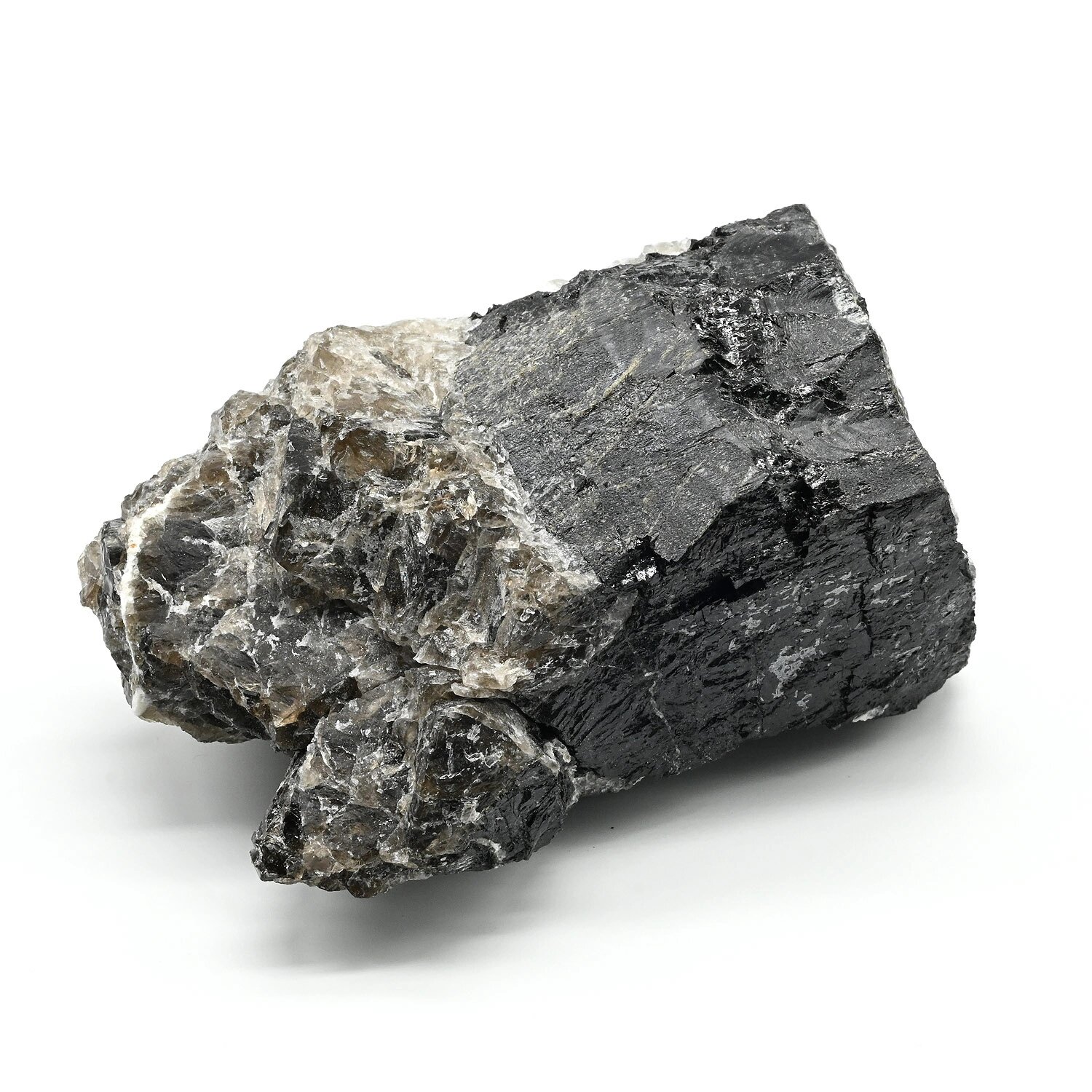 Камень турмалин шерл с раухтопазом 110*63*53мм, 554г .