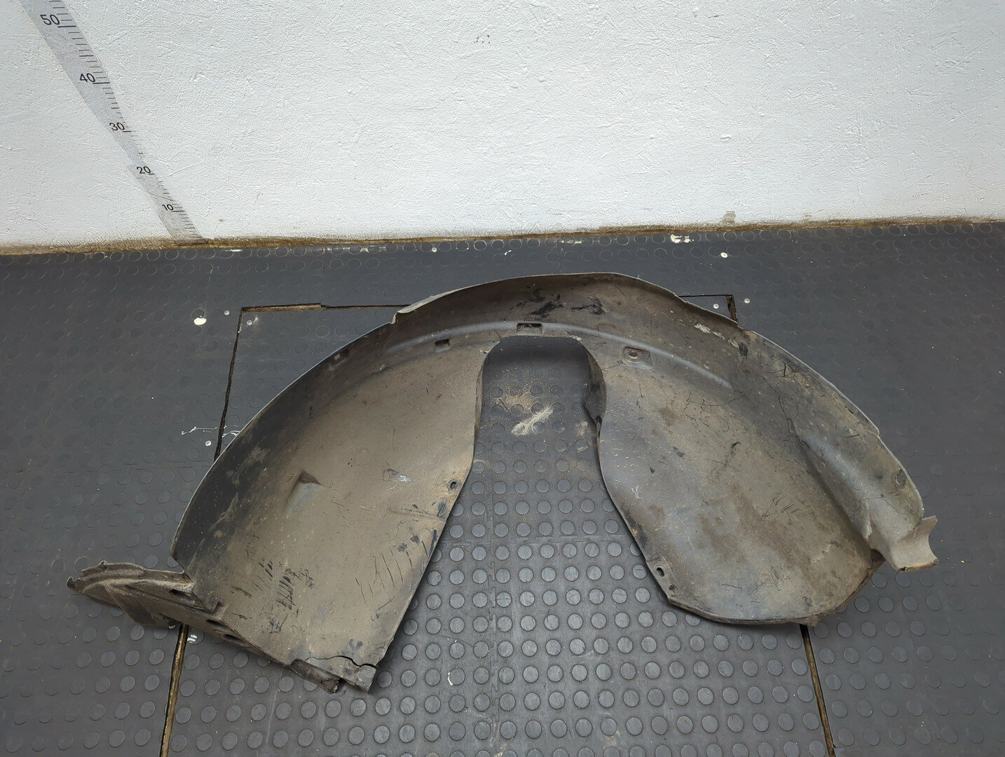 Защита арок (подкрылок) левая передняя Citroen C3 picasso Б/У