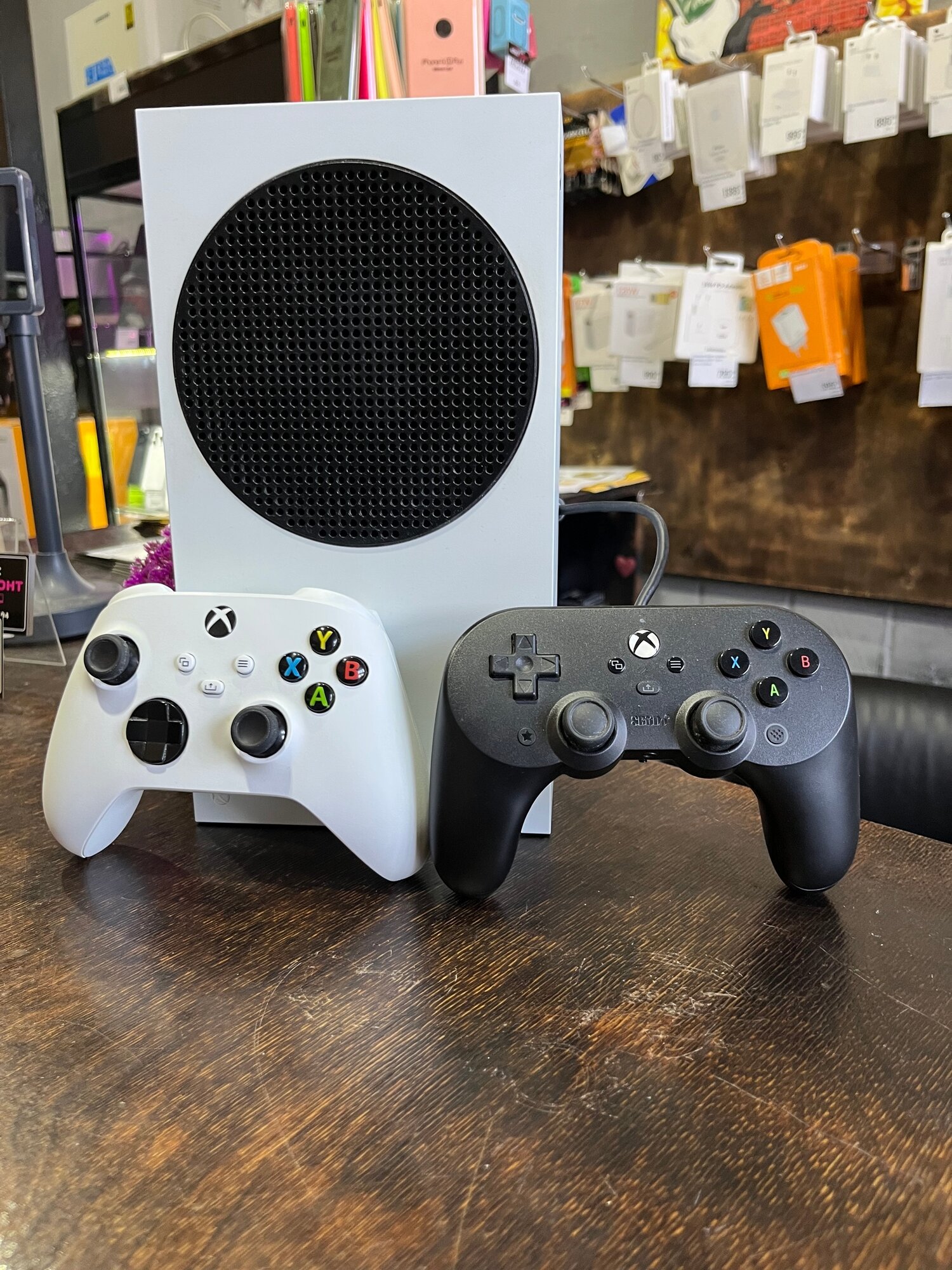 Игровая приставка Microsoft Xbox Series S 512 ГБ SSD, без игр, белый/черный Б/У Уценка