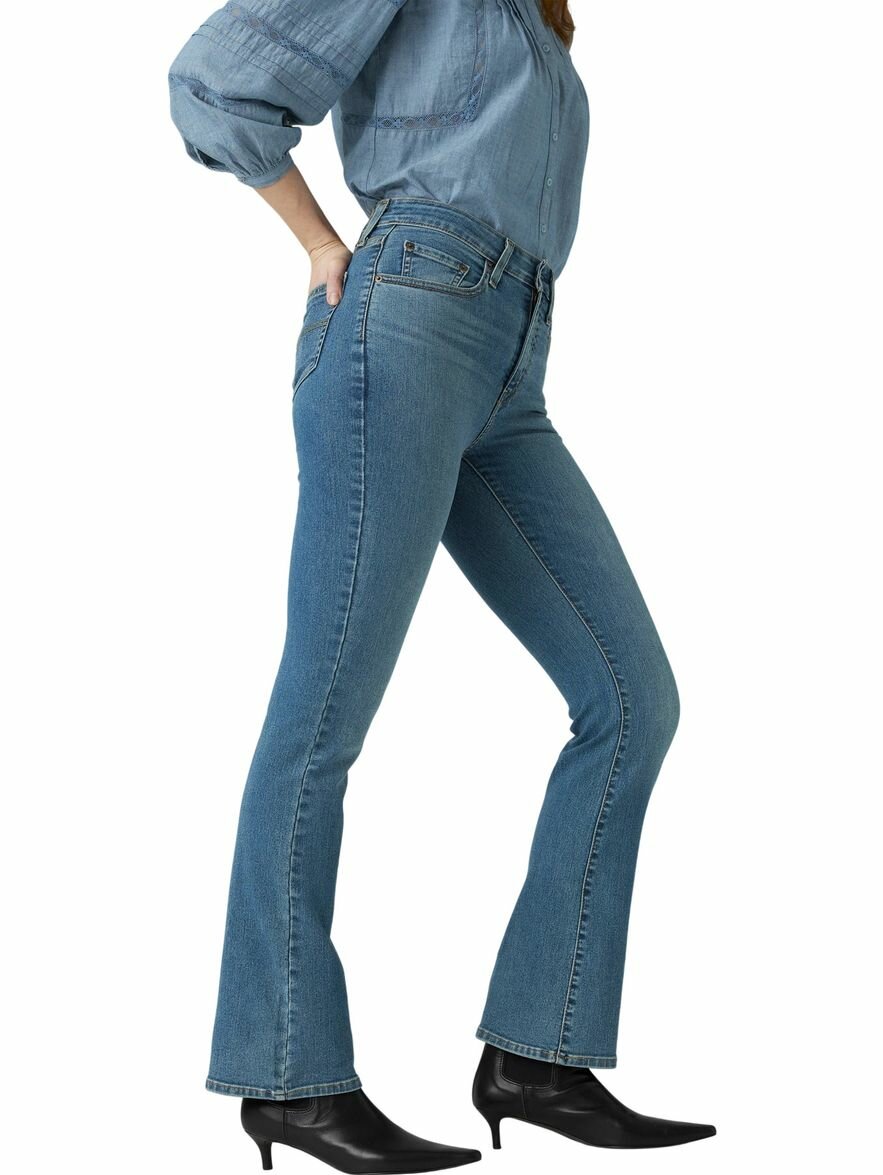 Джинсы клеш Women 725 High Rise Bootcut Jeans 
