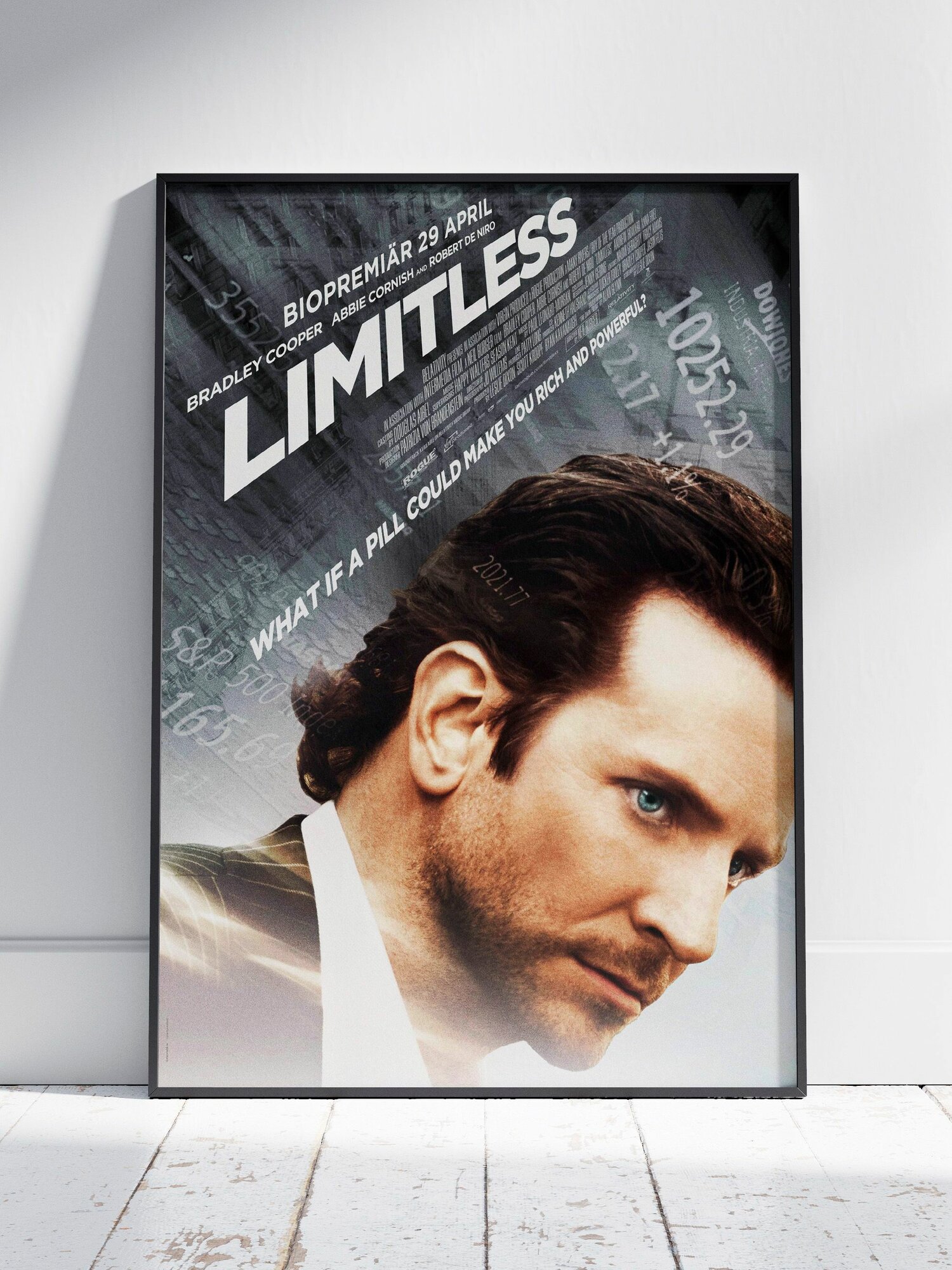 Плакат на стену для интерьера Брэдли Купер (Bradley Cooper 13) - Постер по актеру фильма, кино, сериала формата A3 (30x42 см)