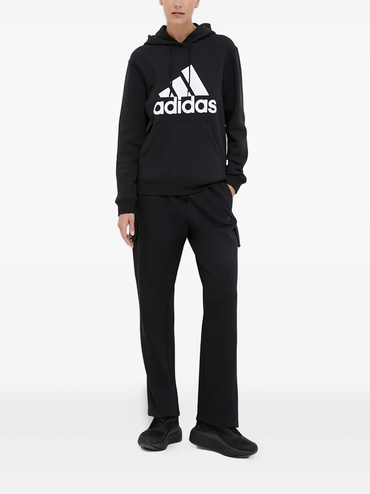 Брюки adidas All Szn, размер 4 UK — фото 1