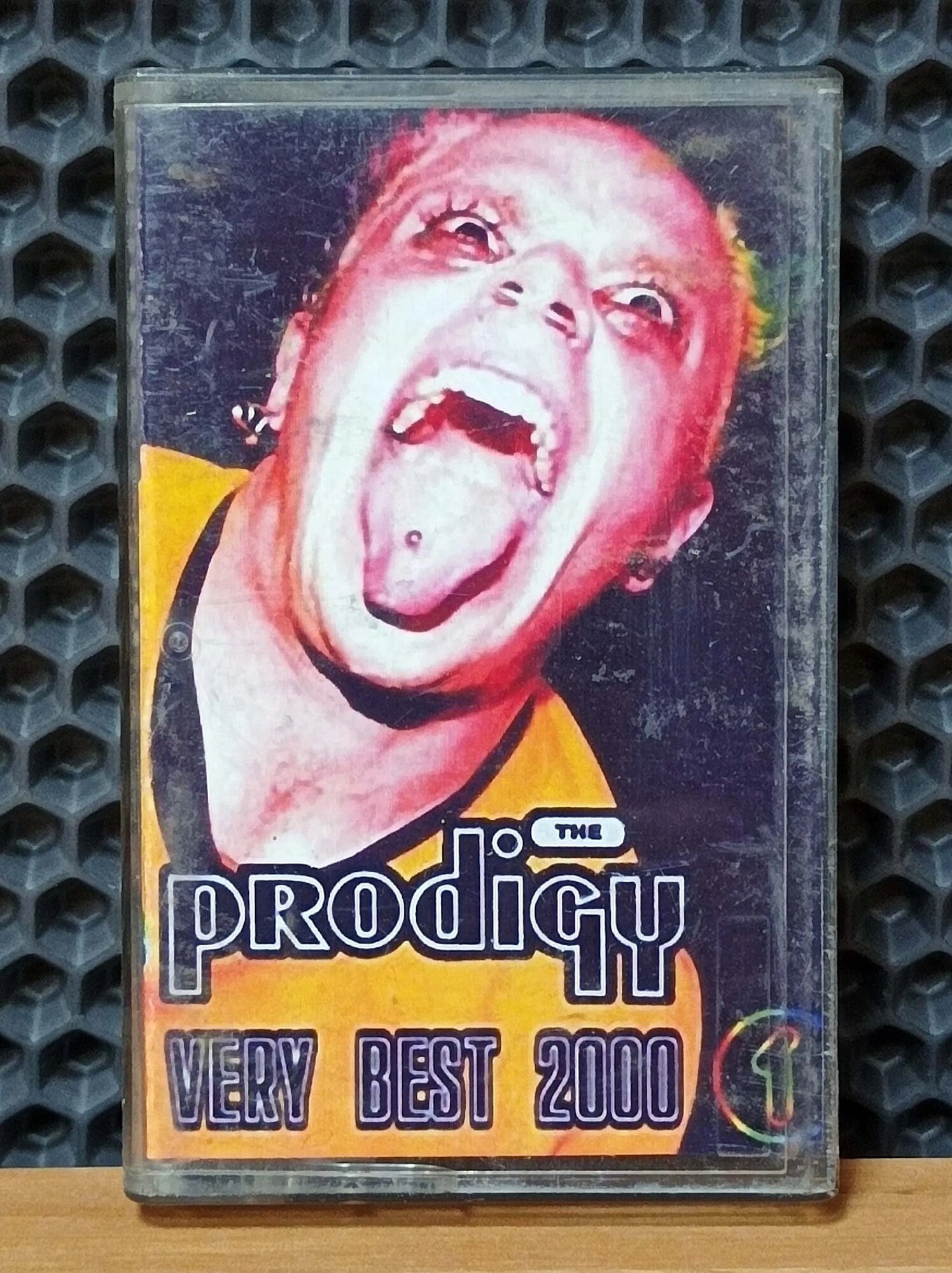 Аудиокассета The Prodigy - Very Best 2000. Техно, джангл