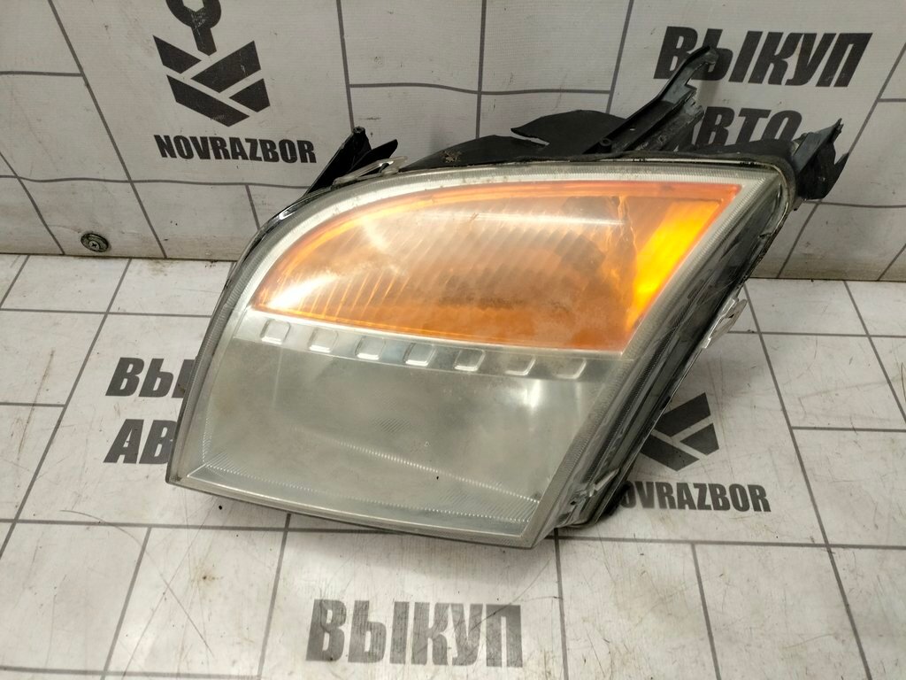 Фара левая Ford Fusion 2002-2012