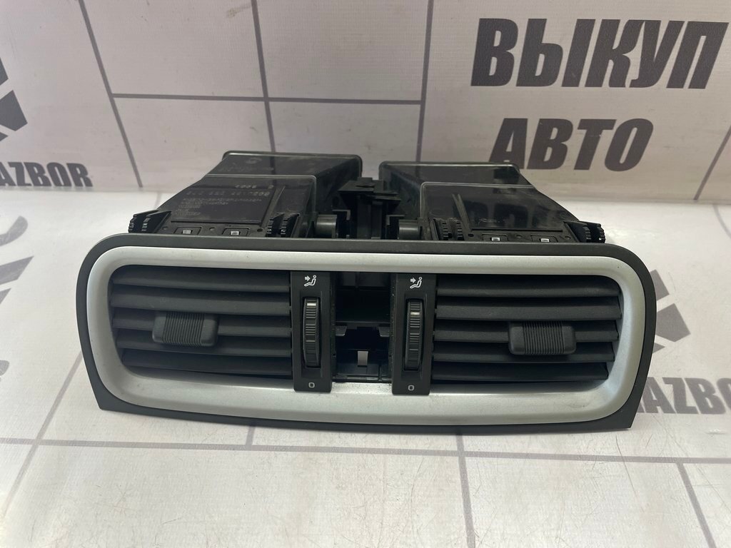 Дефлектор воздушный Skoda Fabia 2007-2015
