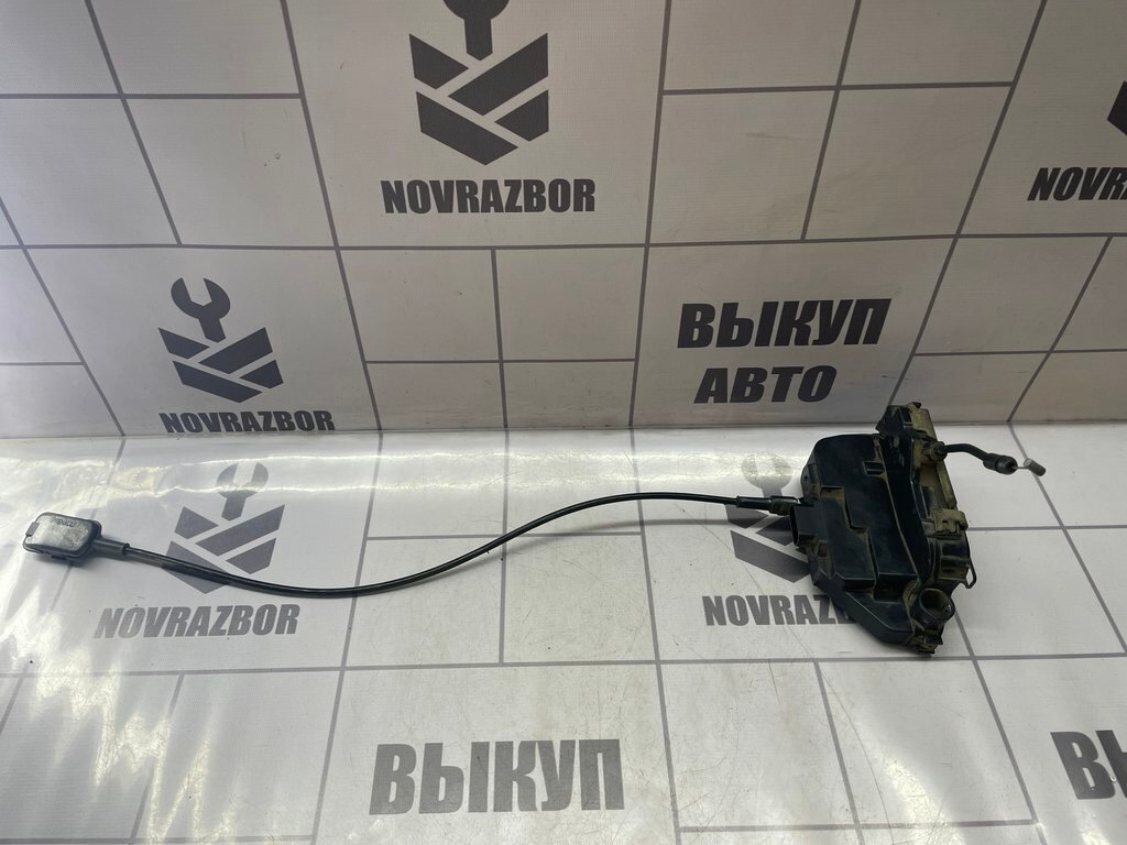 Замок двери передней правой Renault Megane 2 02-09