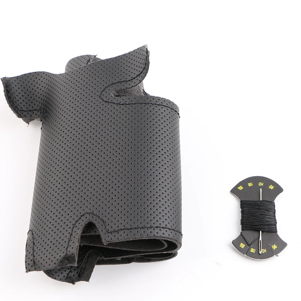 Кожаная оплетка на руль Volkswagen Touareg 2011-2017, Black thread