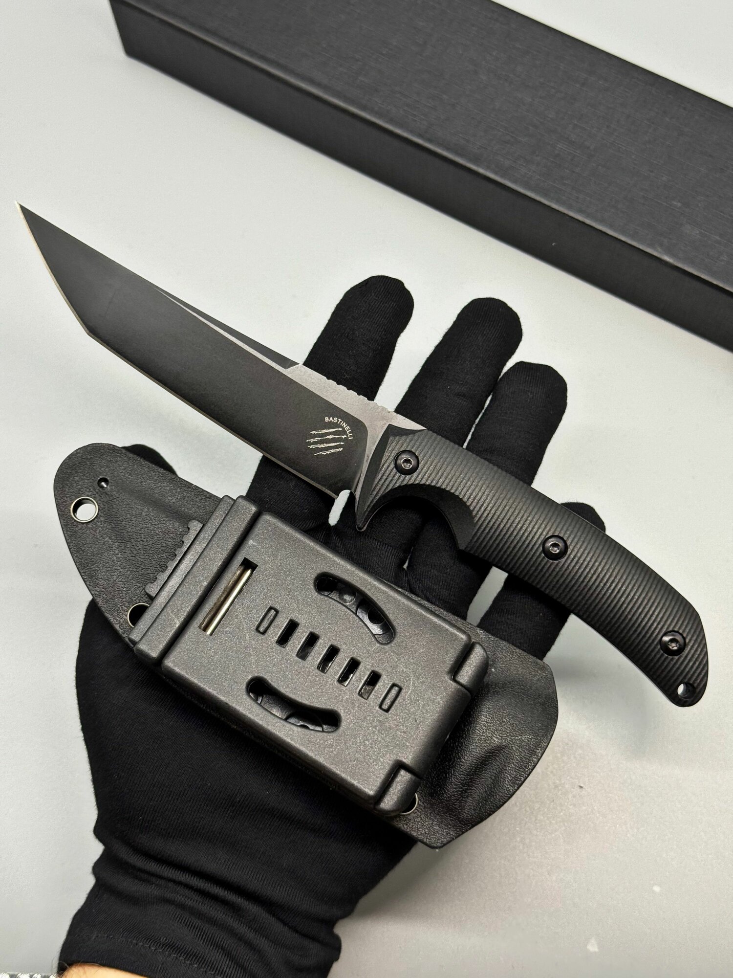 Нож Bastinelli, охотничий, туристический, сталь D2, рукоять G10, чехол с креплением