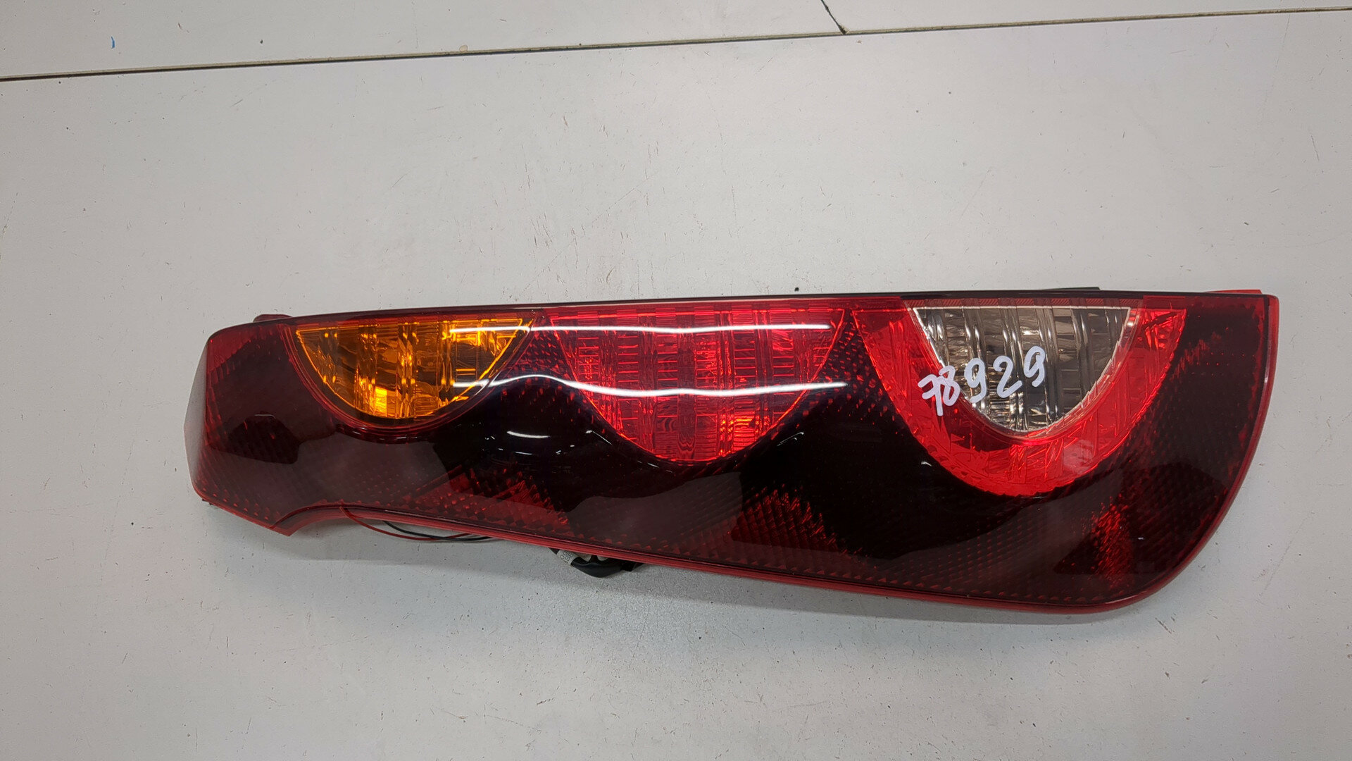 Фонарь (задний) левый Nissan Note E11 Б/У