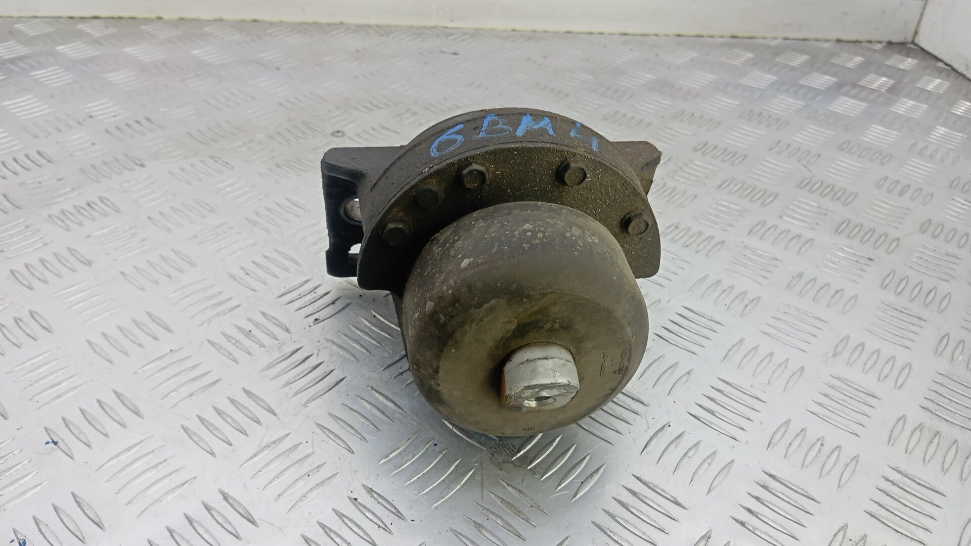Подушка двигателя дизельная NISSAN NAVARA D40