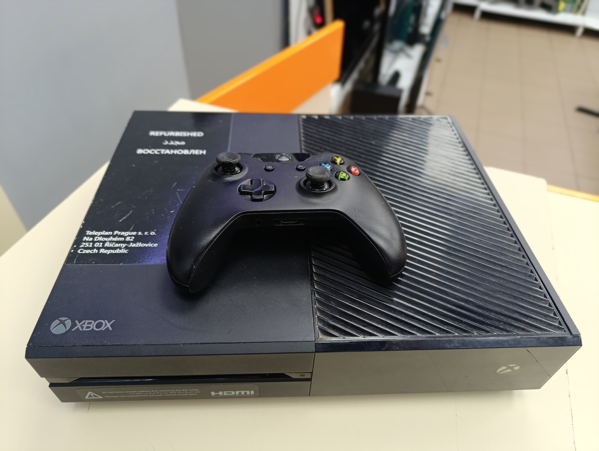 Игровая приставка Microsoft Xbox One, 500GB, черный, с геймпадом,Б/У, Уценка