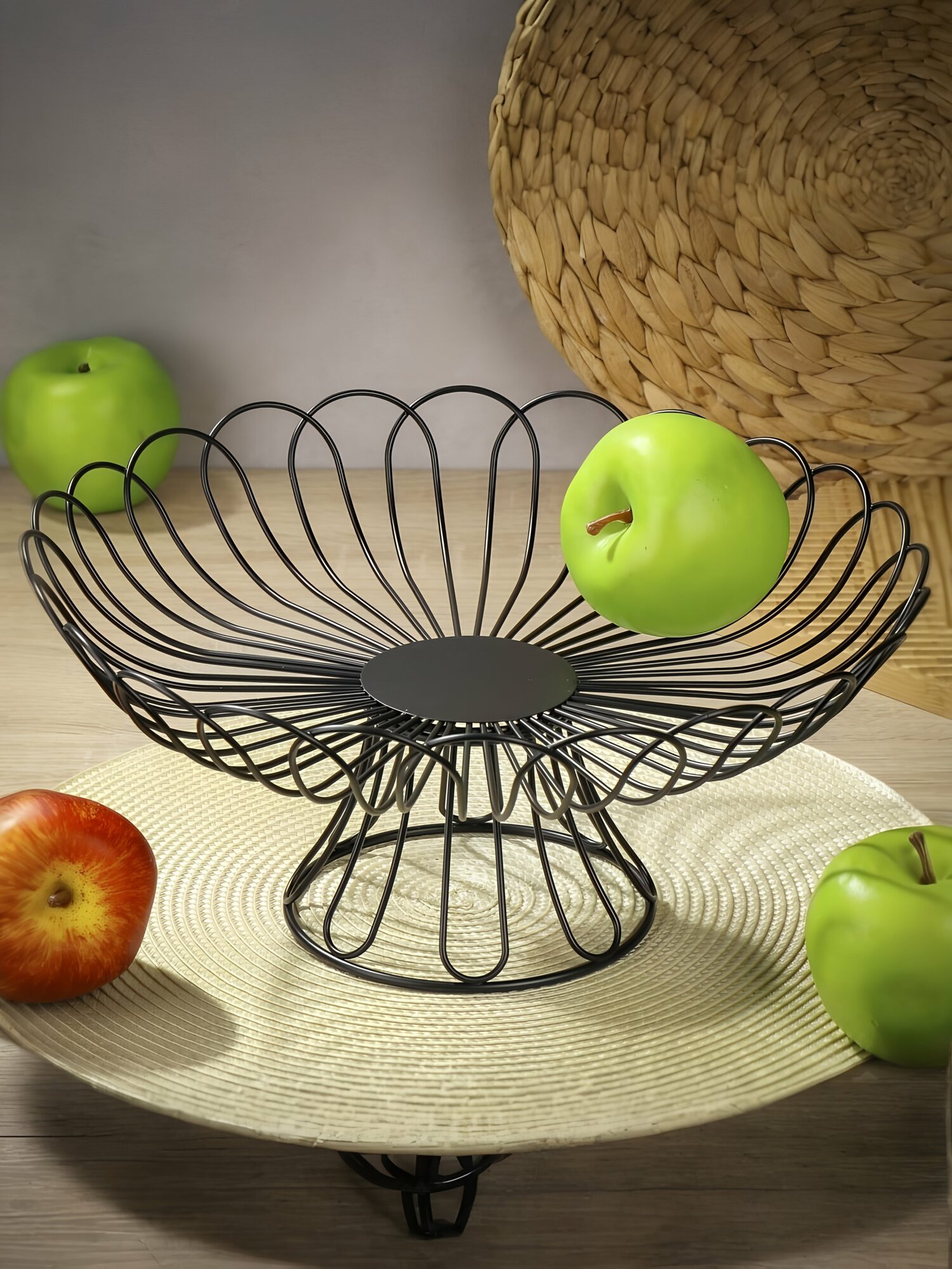 Ваза для фруктов, металл, на ножке, 32х15 см, Y4-7655, черная