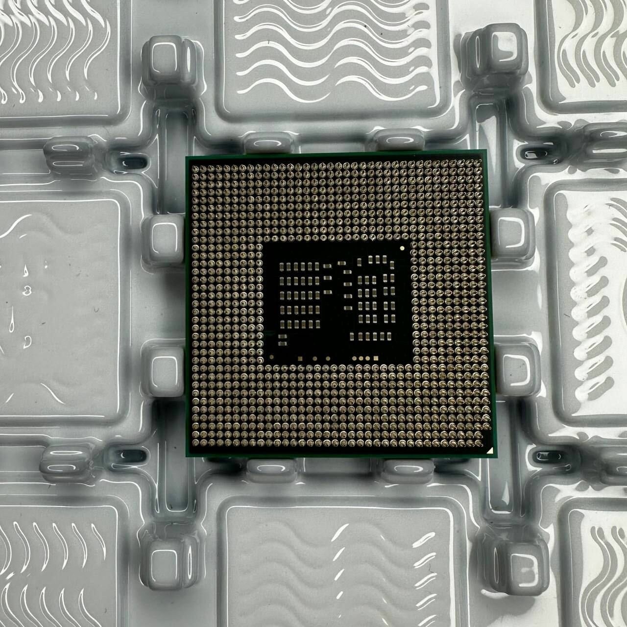 Cervoz CPU CP80617004803AA Двухъядерный процессор Intel Celeron P4500 1,86 ГГц