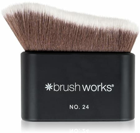 Кисть косметическая Brushworks Blending Face & Body Brush тип NO. 24, 1 шт