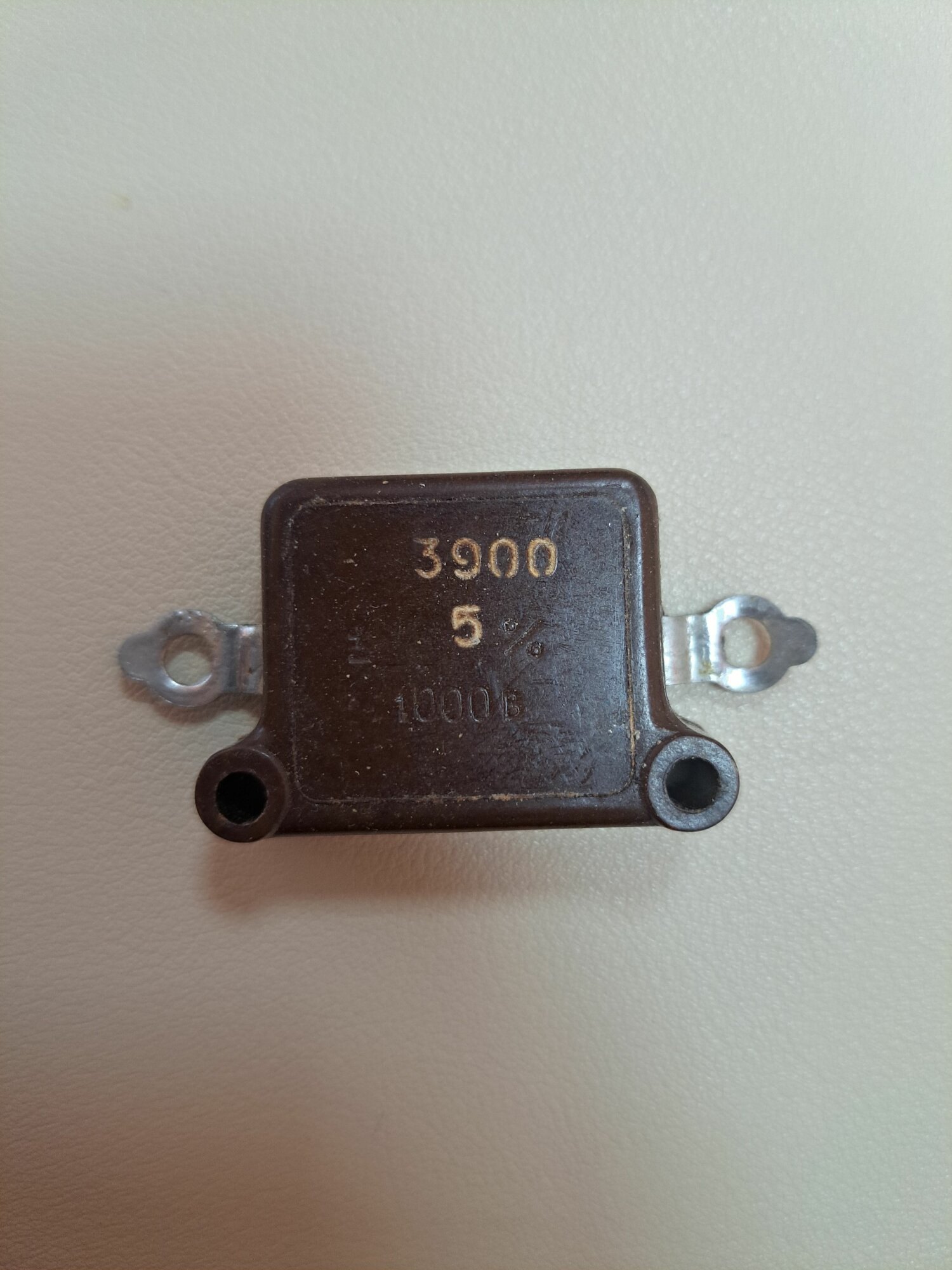 Конденсатор КСОТ-8 3900пФ 1000В