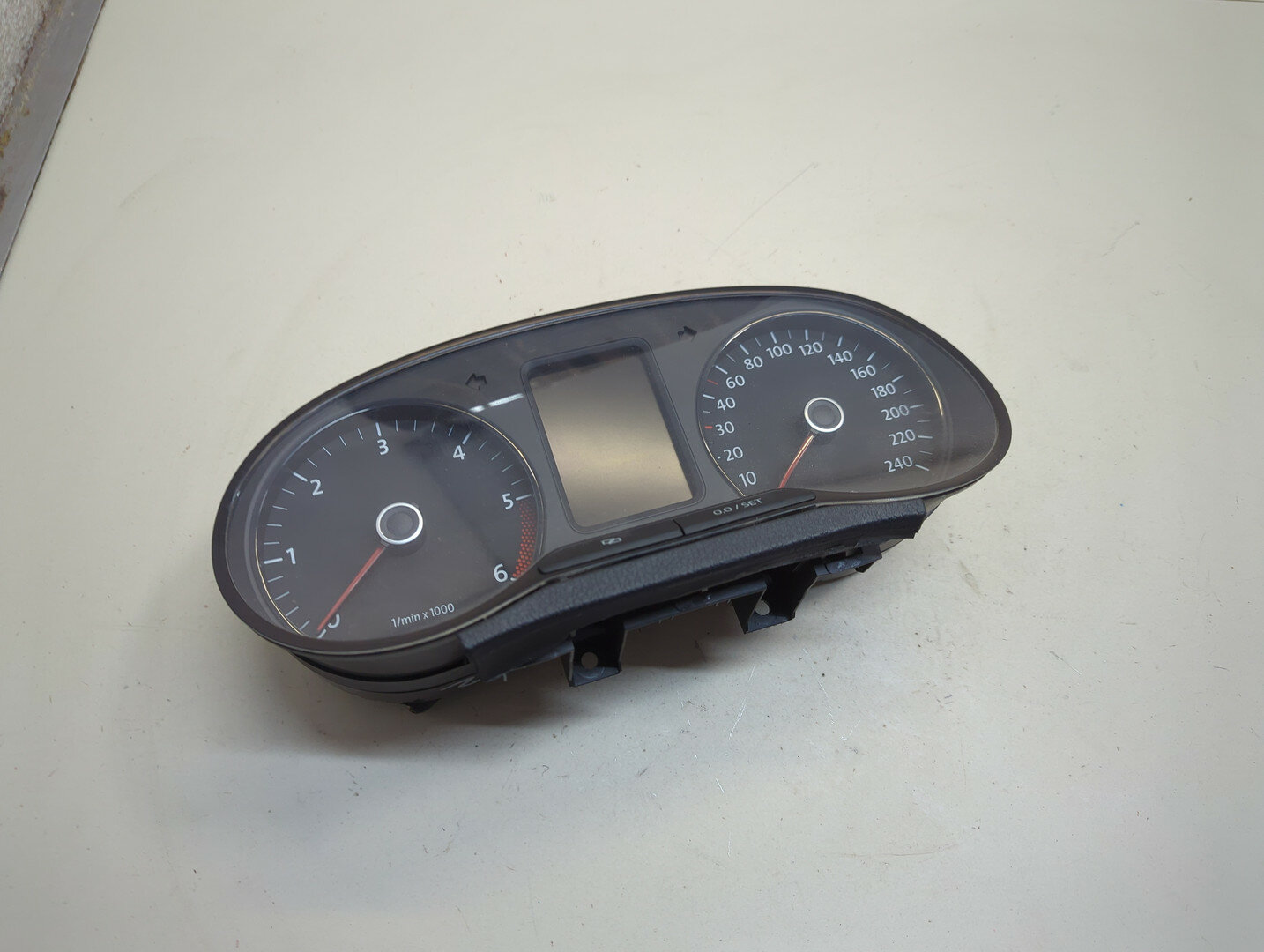 Приборная панель Volkswagen Polo Б/У