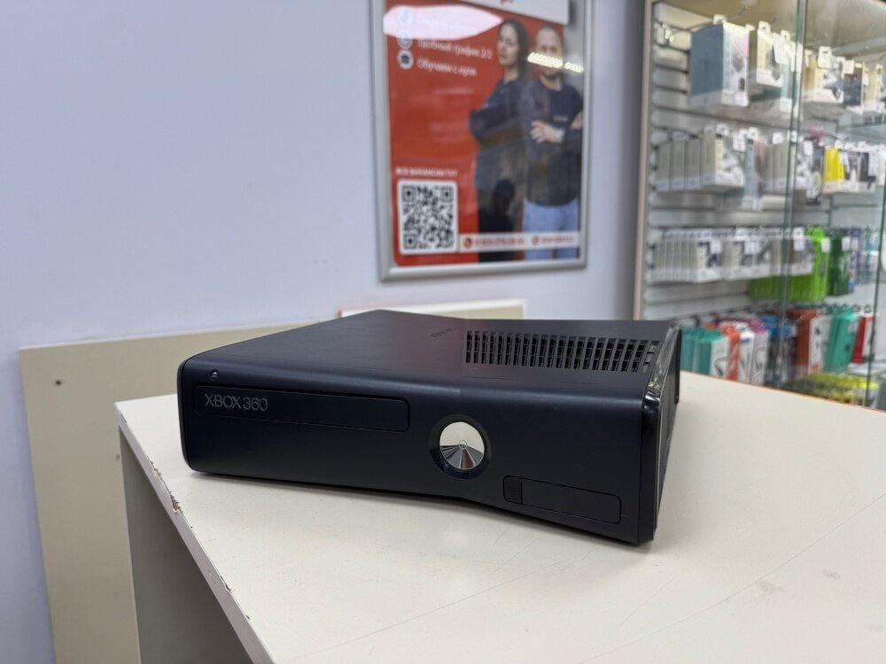 Игровая приставка Xbox 360 S бу, уценка