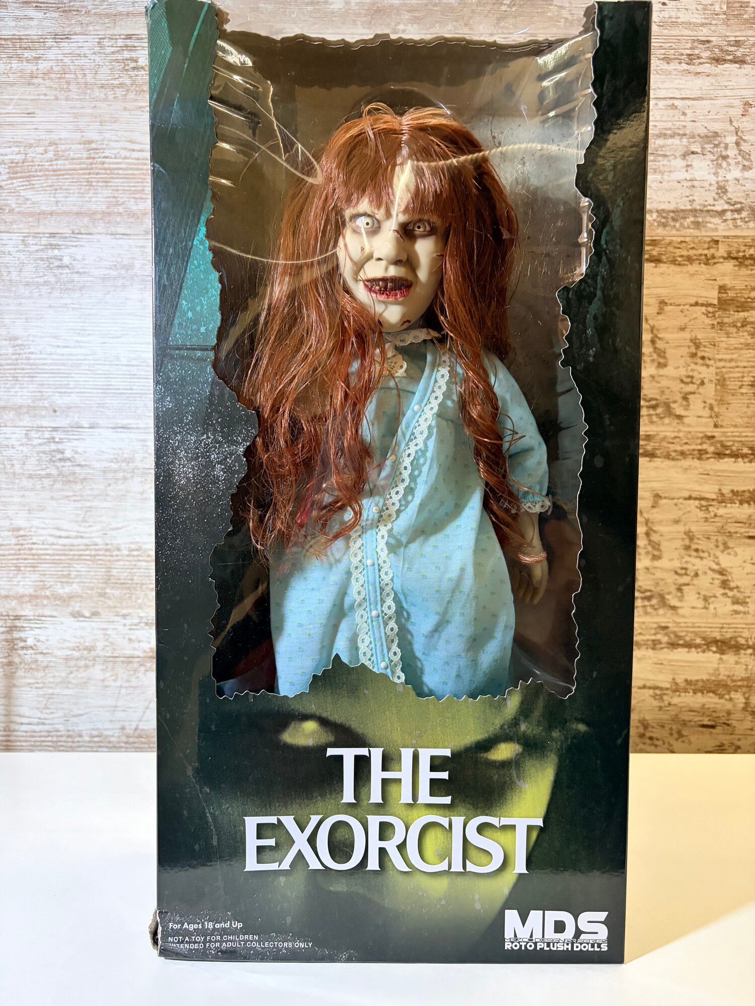 Фигурка Реган МакНил , Regan MacNeil, 45 см MDS Roto Plush Dolls, Mezco Toyz