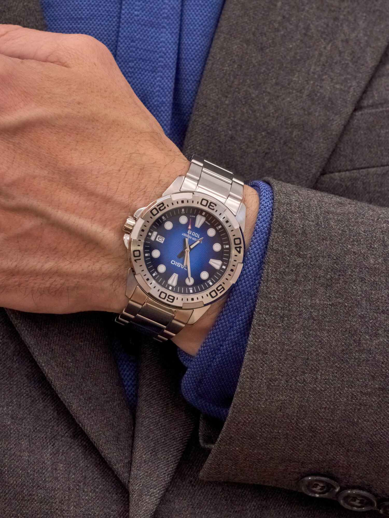 Наручные часы CASIO Классика, хром — фото 1