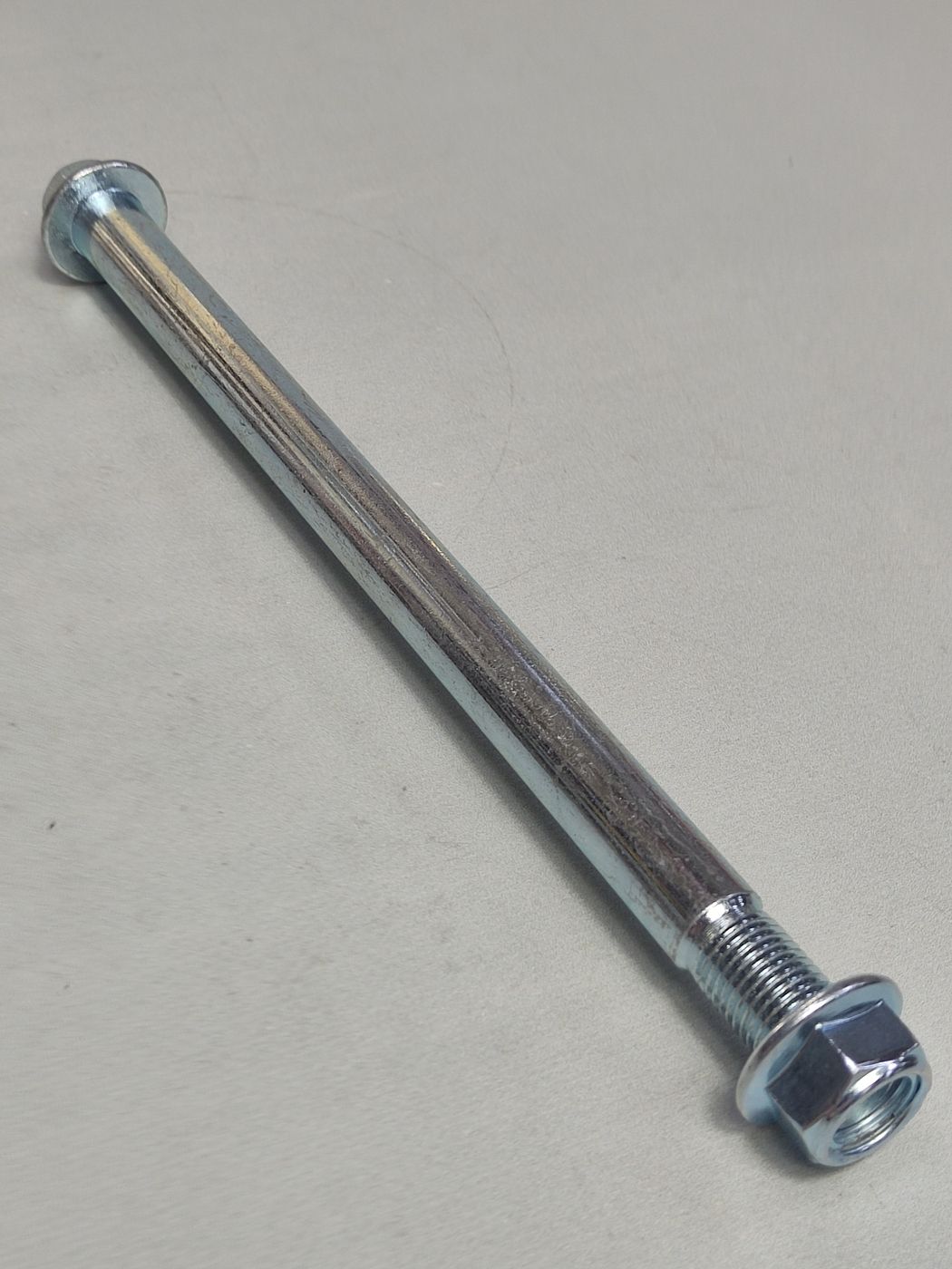 Ось маятника M14x1,5x260mm TTR250