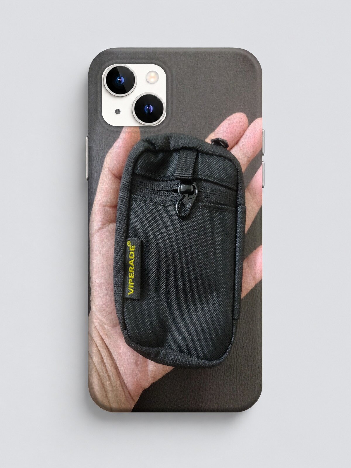 Силиконовый чехол на iPhone 13 компактный чехол