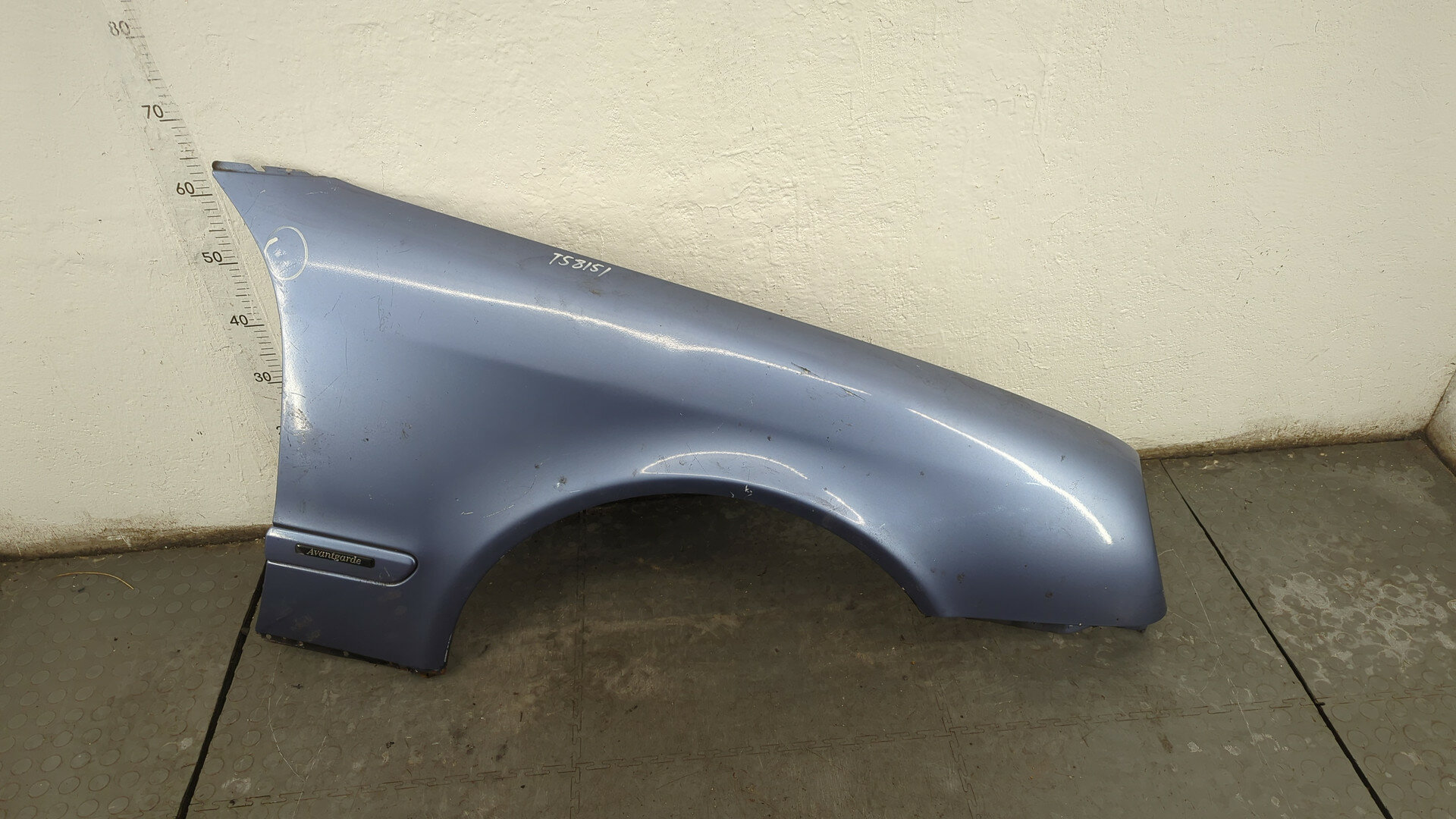 Крыло правое переднее Mercedes CLK W208 Б/У