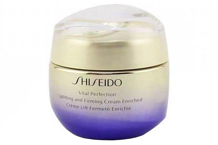 Крем женский SHISEIDO 5099800 Осветляющий увлажняющий для лица, сумеречный блеск