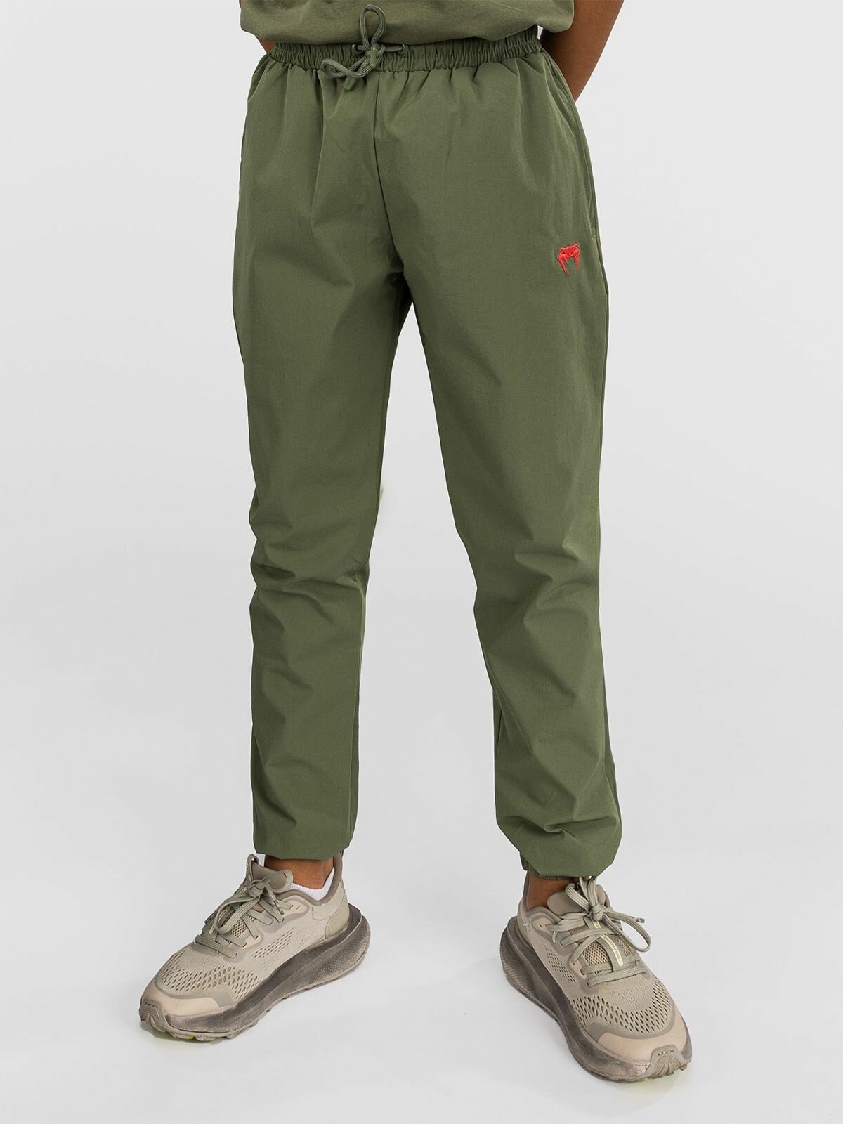 Брюки спортивные