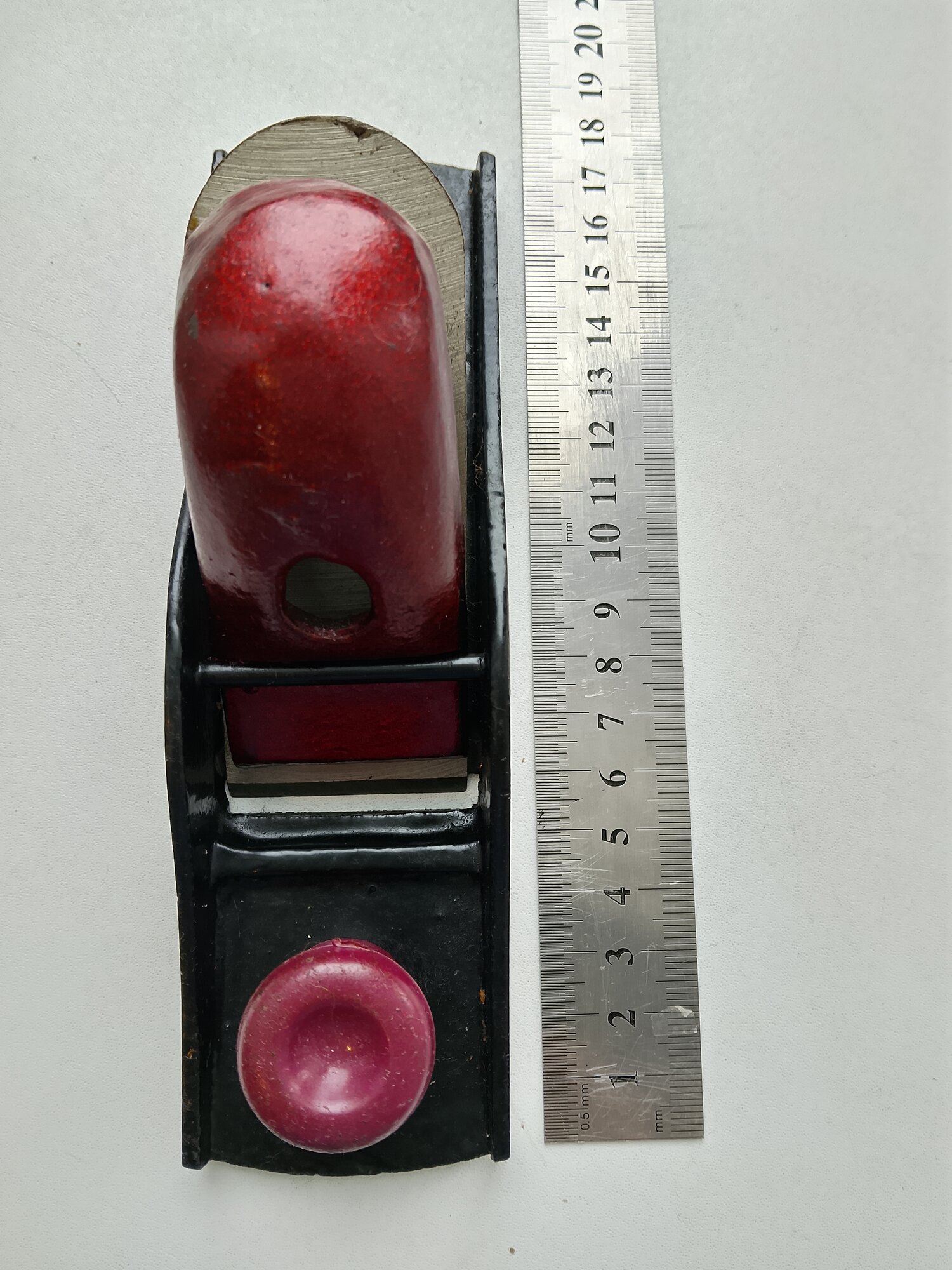 Рубанок металлический малогабаритный 175 мм.