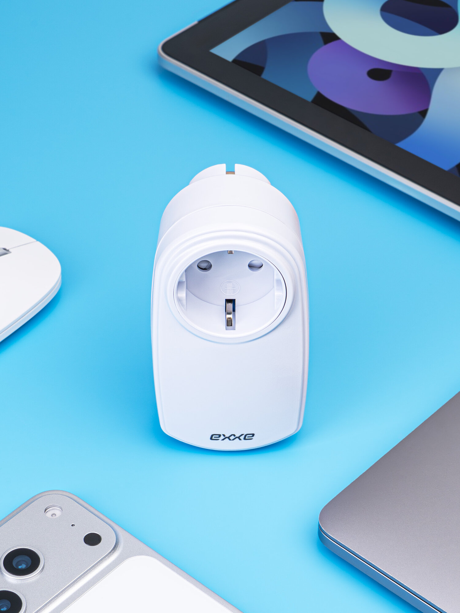 Сетевой фильтр Axxa 2413, заземление, 1 розетка, 3500 Вт, белый