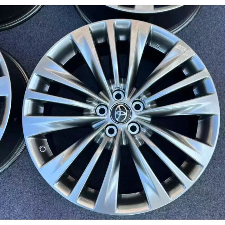 Toyota Toyota Highlander диск Колесный диск 20x8" PCD5х114.3 ET35 D60.1