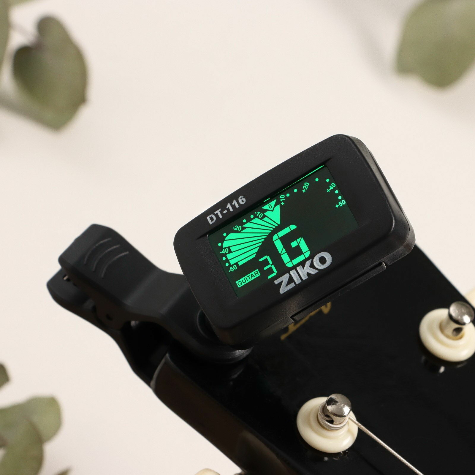 Гитарный тюнер мини DT-116 гитара, скрипка, укулеле, размер упаковки: 5 x 3.5 x 7 см.