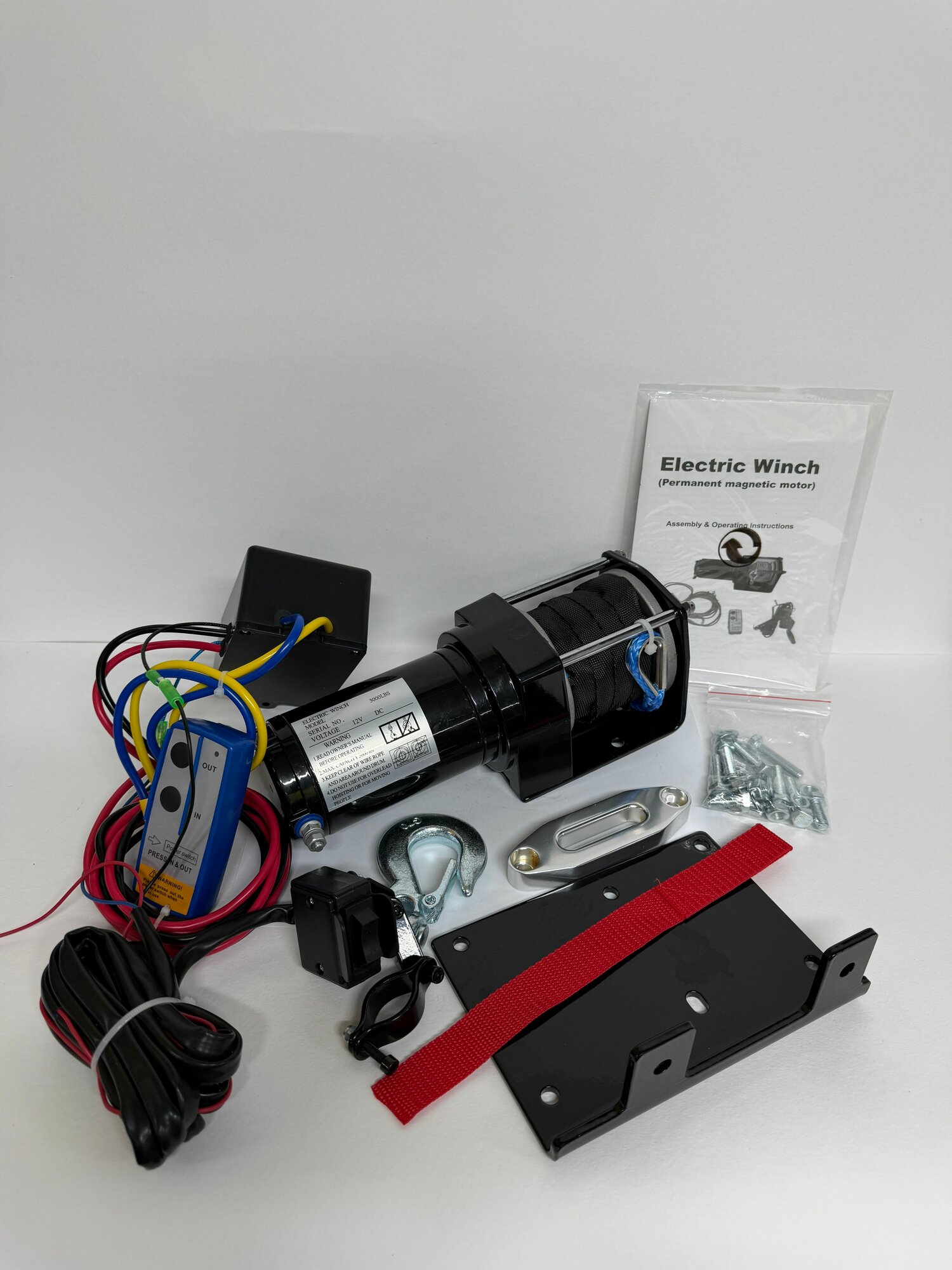 Лебедка электрическая 3000 lbs, 1361 кг, 12V, кевларовый трос, с пультом управления, Electric Winch, КвадроХват (1 шт. / комплект), арт: 4702-К