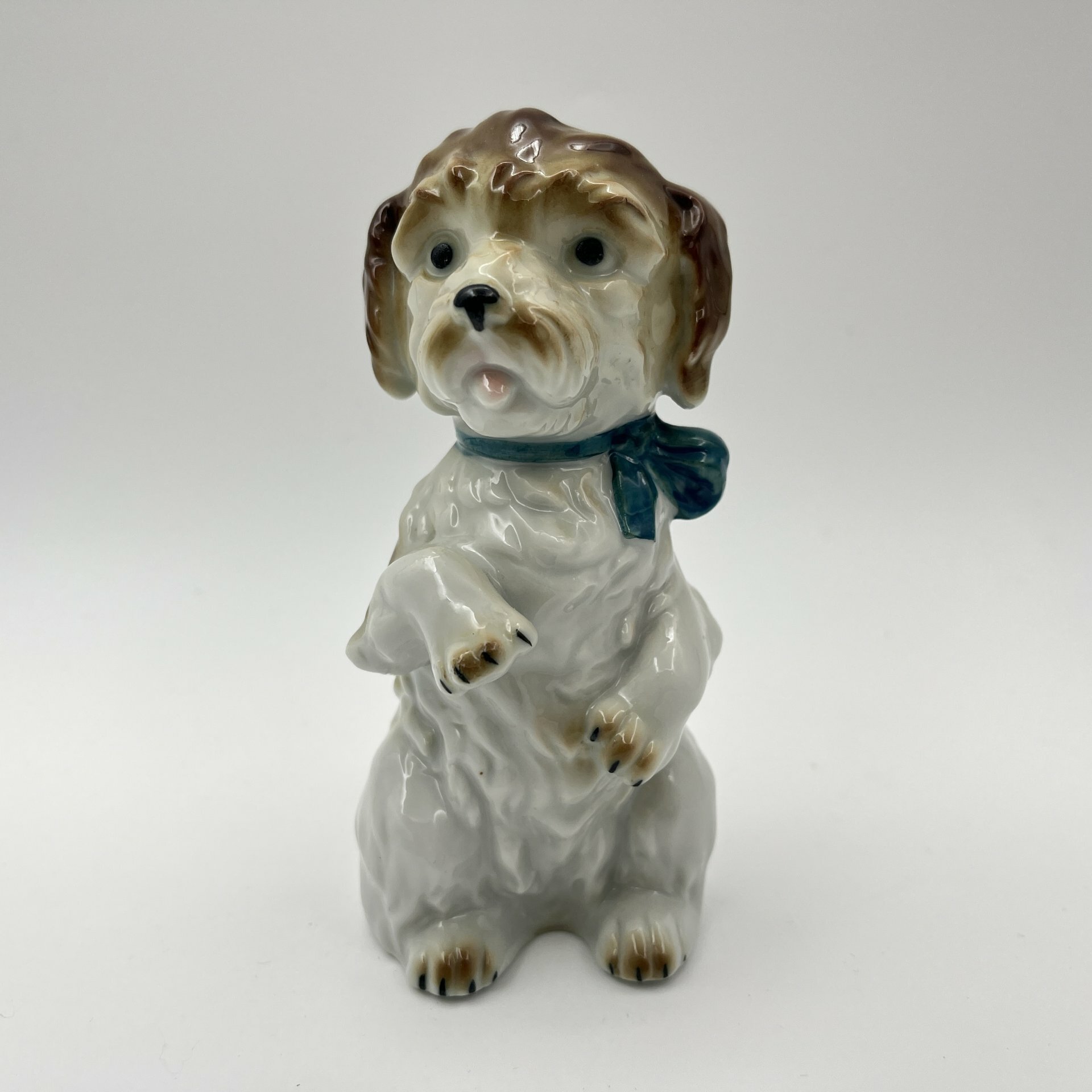 Статуэтка "Собачка на задних лапах", фарфор, роспись, Германия, 1950-1980 гг.