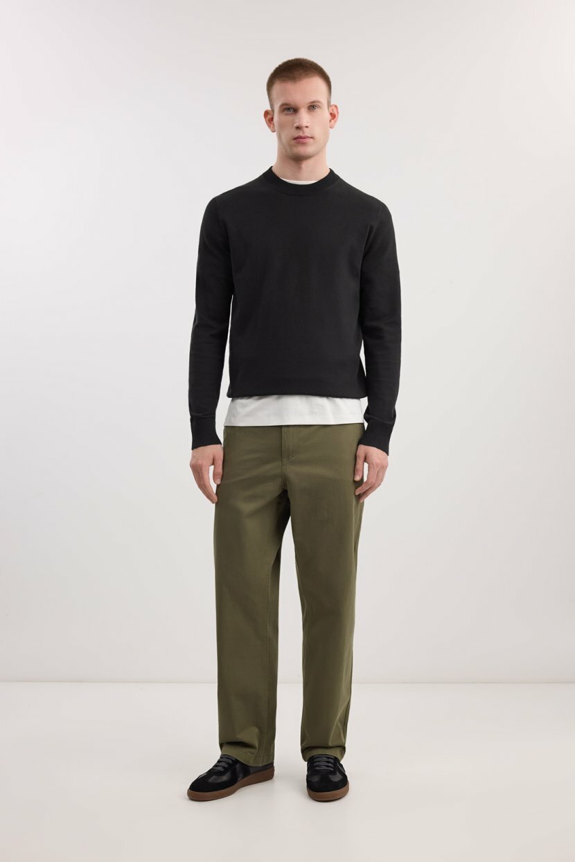 Брюки чинос