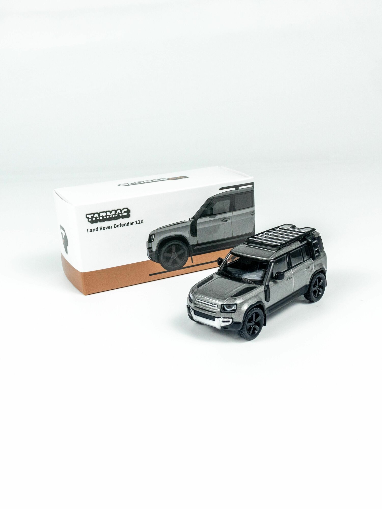 Машинка Tarmac Works TW 1/64 Land Rover Defender 110 Grey Metallic Die-cast Alloy Car Model Collection Display Gift