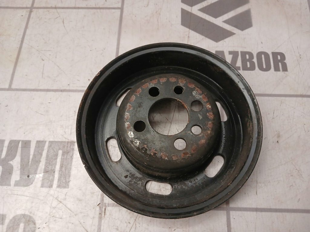 Шкив коленвала VW Golf 5 Plus 05-14