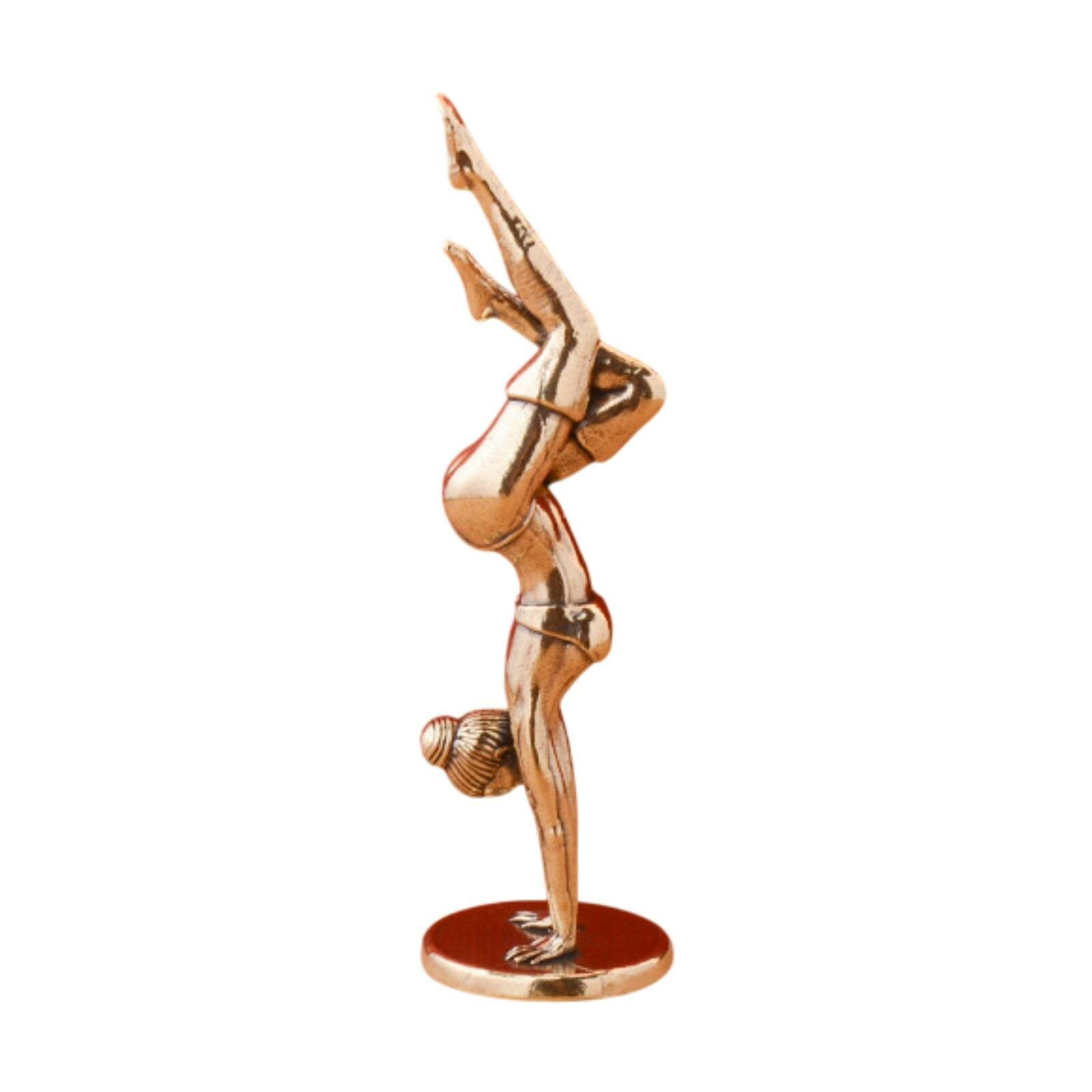 Фигурка «Забавная девочка» от Lady Sculpture Crafts для каминной столешницы.