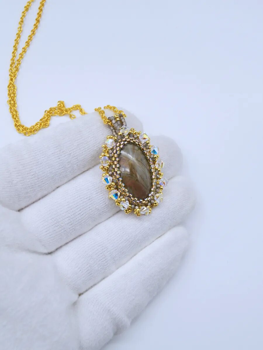 Подвеска ручной работы с яшмой и Swarovski